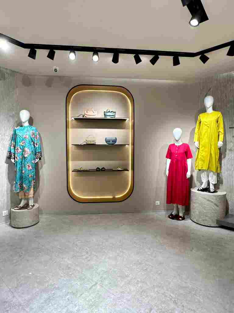 SAPPHIRE Launches Next-Generation Store In Wapda Town